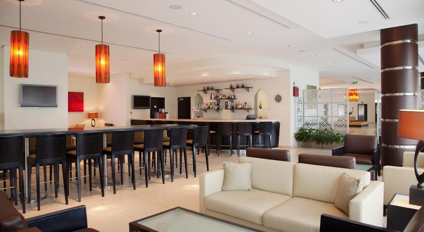 Holiday Inn Express Dubai Internet City 2* - ОАЕ - Ola Travel